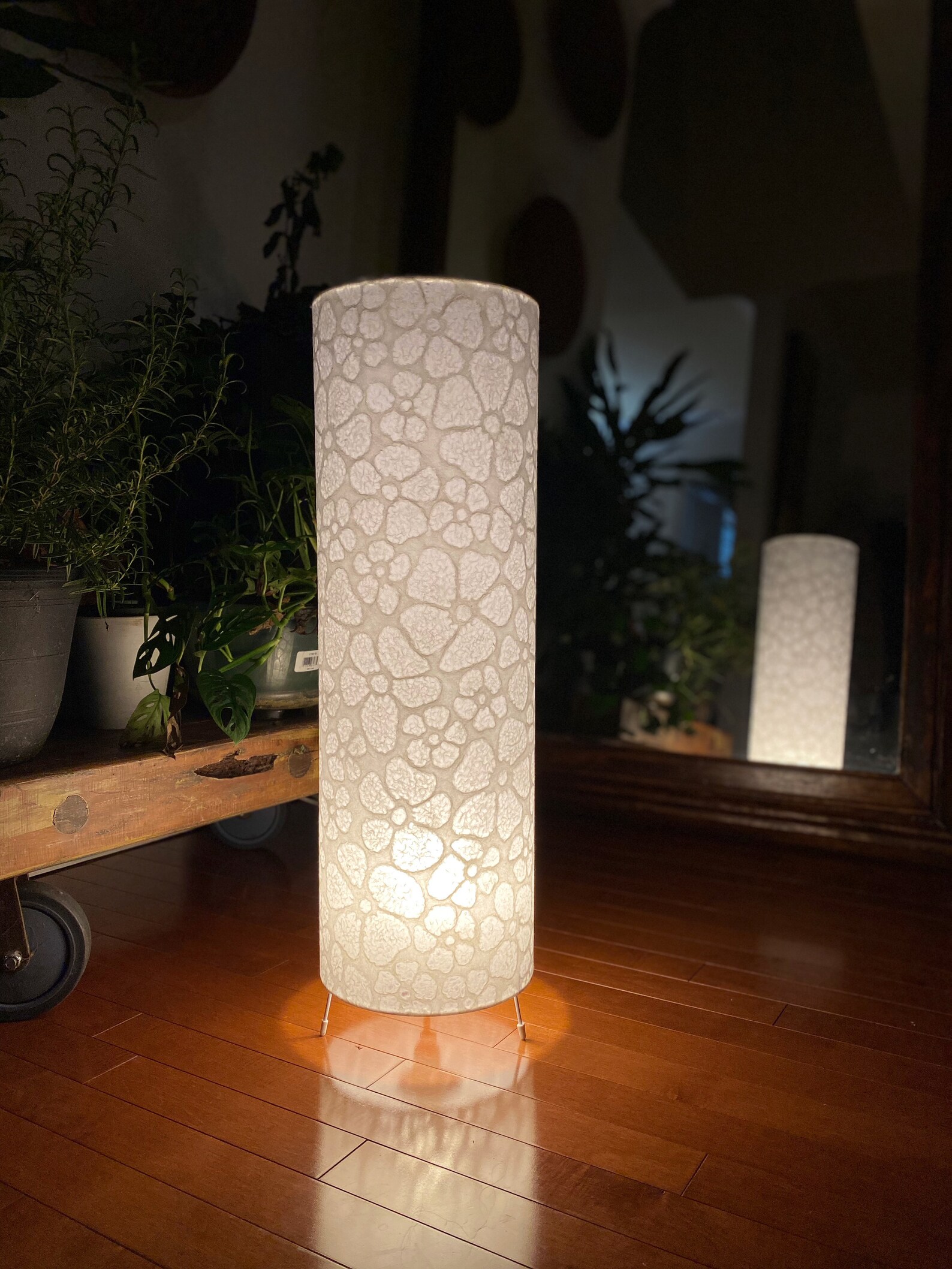 Daisies Floor Lamp Heavy Embossed WHITE Mulberry Paper 56 Cm - Etsy