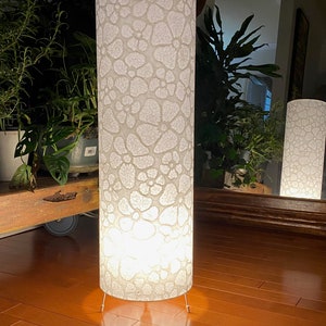 Daisies Floor Lamp, Heavy Embossed WHITE Mulberry Paper, 20x56 Cm ...