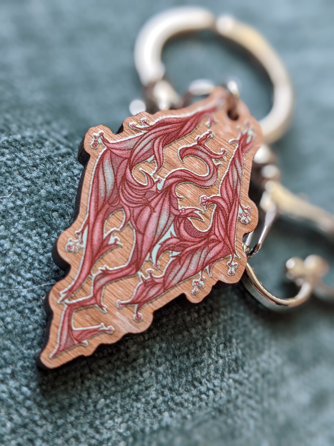 Skyrim - Wooden Keychain - Dragon Born - Nerdy - Nature - Elven - 2 ...