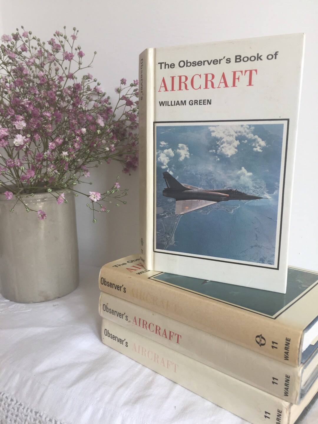 Vintage 1979 Observers Guide Book to Aircraft. - Etsy