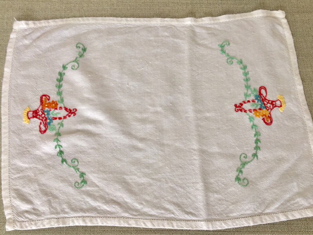 Vintage Art Deco Linen Tray Cloth or Centre Piece. Embroidered Linen - Etsy