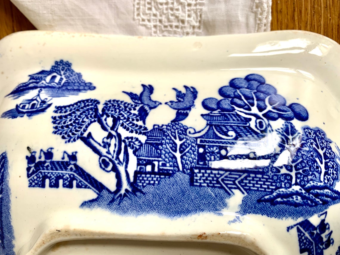 Antique Willow Pattern Lidded Tureen. Vintage Serving Dish. Swinnertons ...