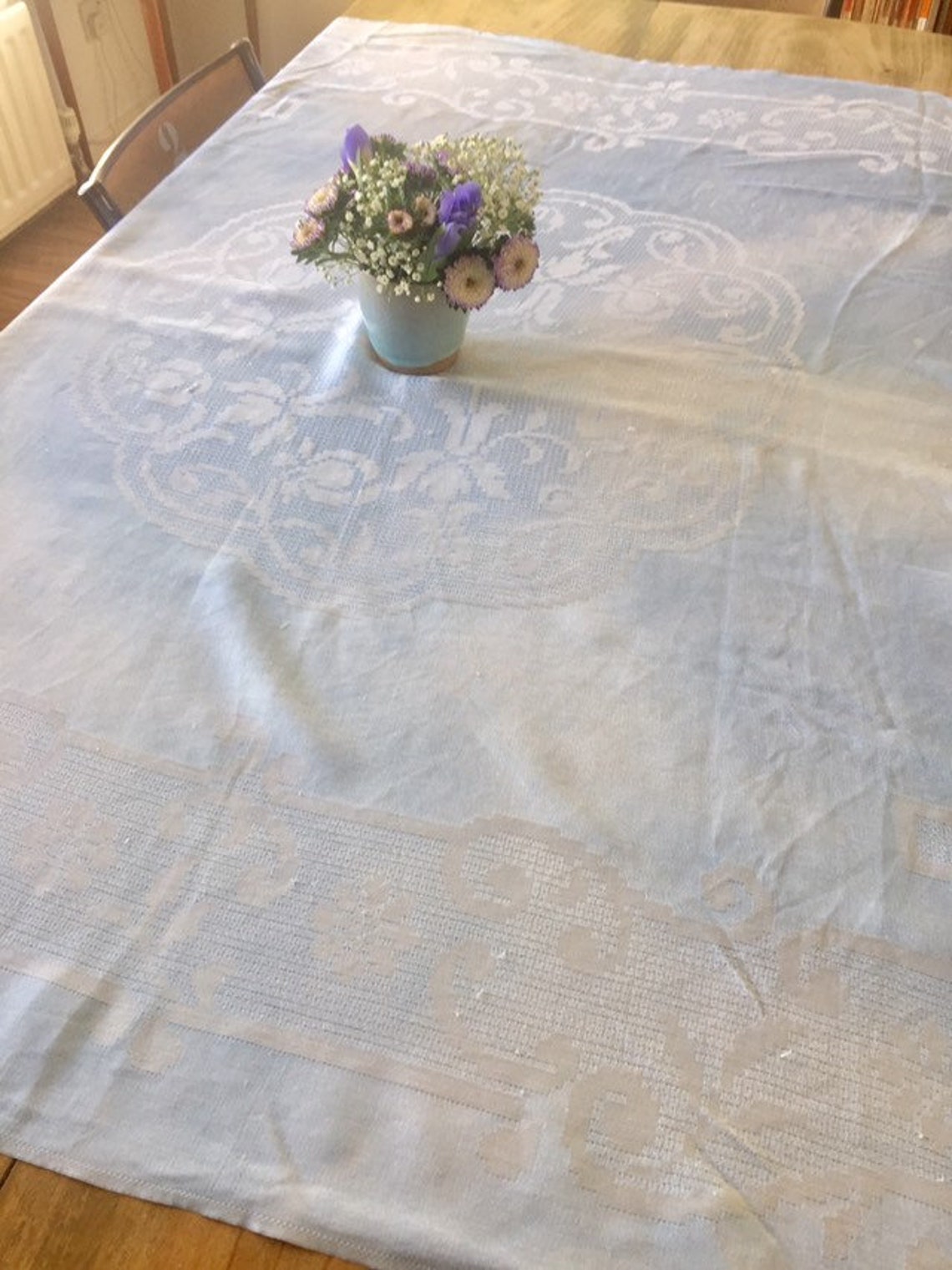 Vintage Blue and White Damask Tablecloth. - Etsy