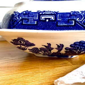 Antique Willow Pattern Lidded Tureen. Vintage Serving Dish. Swinnertons ...