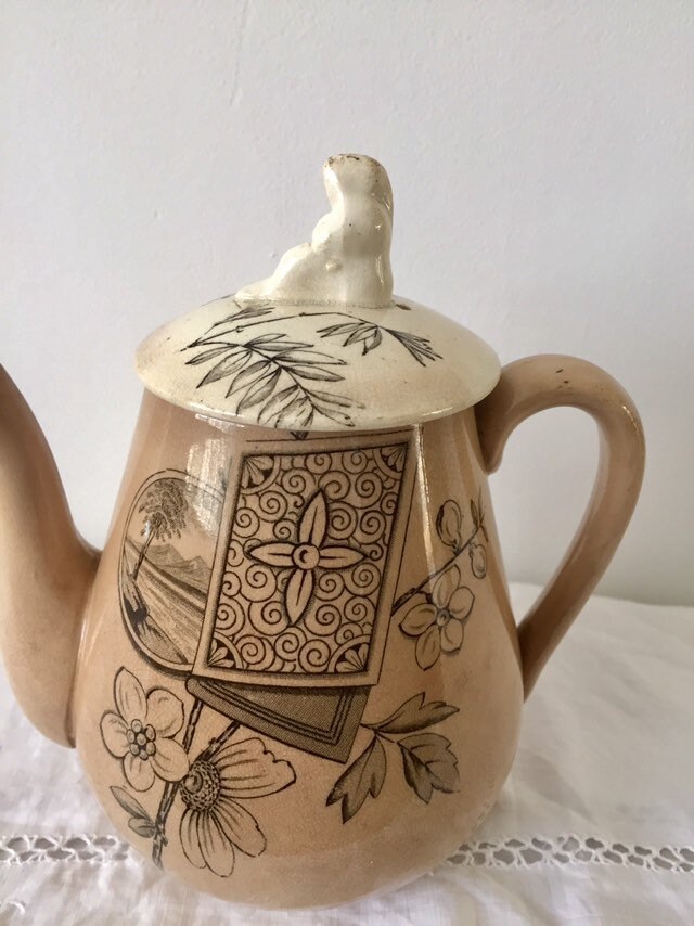 Vintage Beige and White Coffee / Teapot. - Etsy