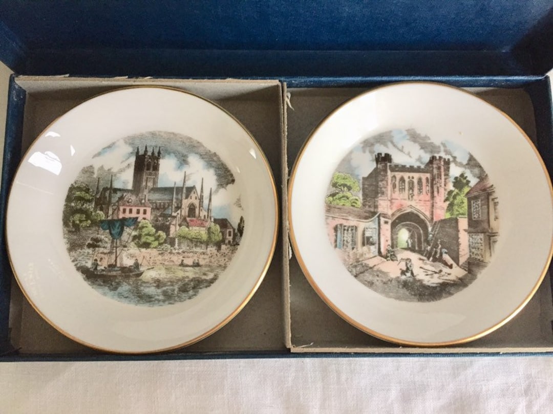 Vintage Royal Worcester Collectible Plates. - Etsy