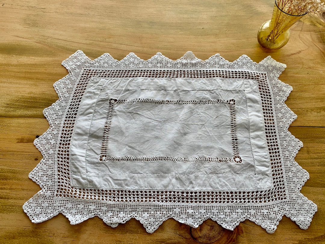 Vintage Linen Tray Cloth or Centre Piece. Crochet Edged. - Etsy