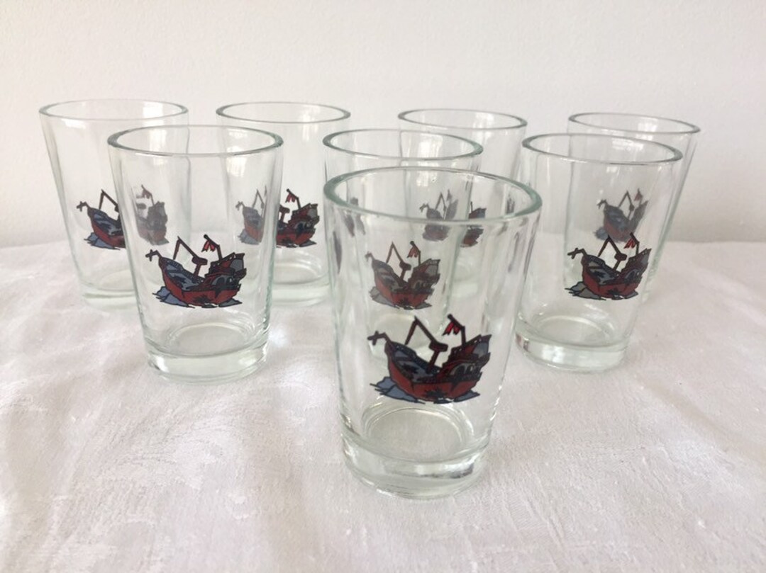 Vintage 8 Shot Glasses. Decorated With Ships - Etsy