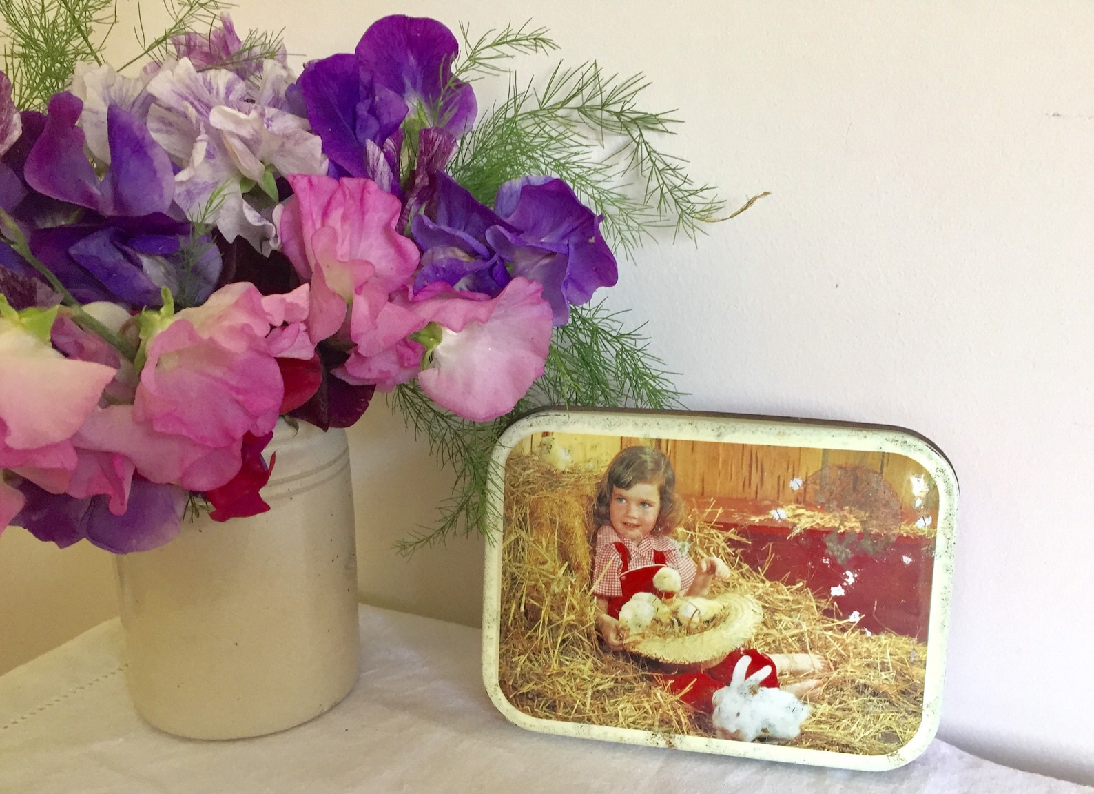 Vintage Blue Ribbon 1970's Retro Tin. - Etsy