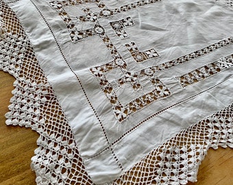 Vintage Art Deco Linen Tray Cloth or Centre Piece. Embroidered | Etsy