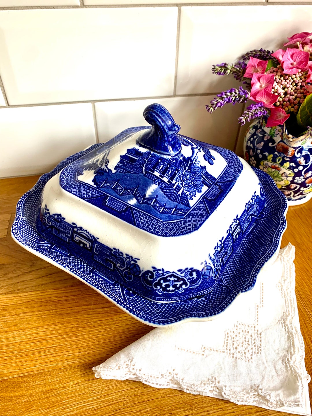 Antique Willow Pattern Lidded Tureen. Vintage Serving Dish. Swinnertons ...