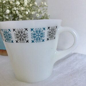 Vintage Retro 1960's JAJ Pyrex "chelsea" Milk Jug. - Etsy