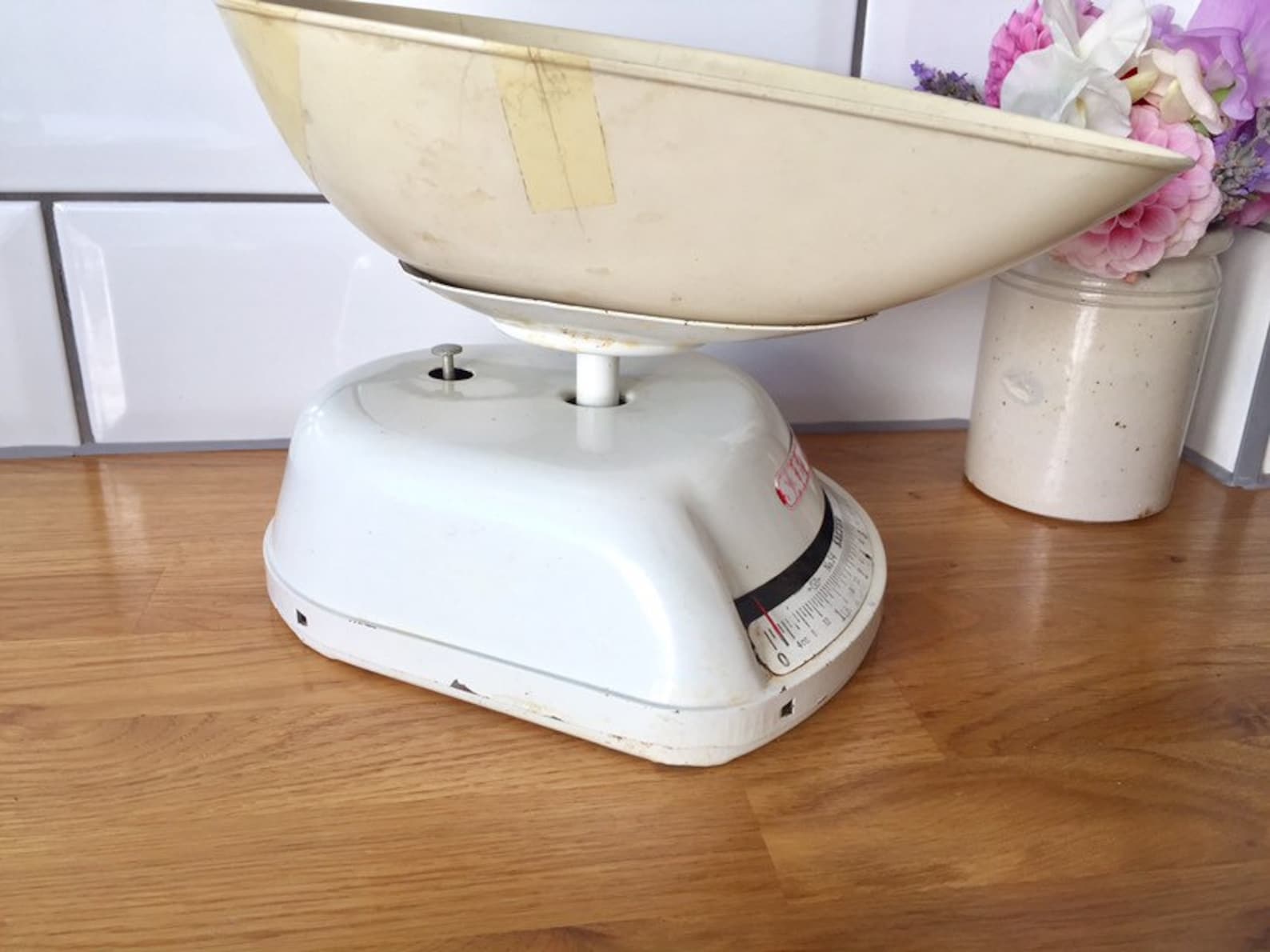 Vintage 1950's Retro Salter Kitchen Scales. - Etsy