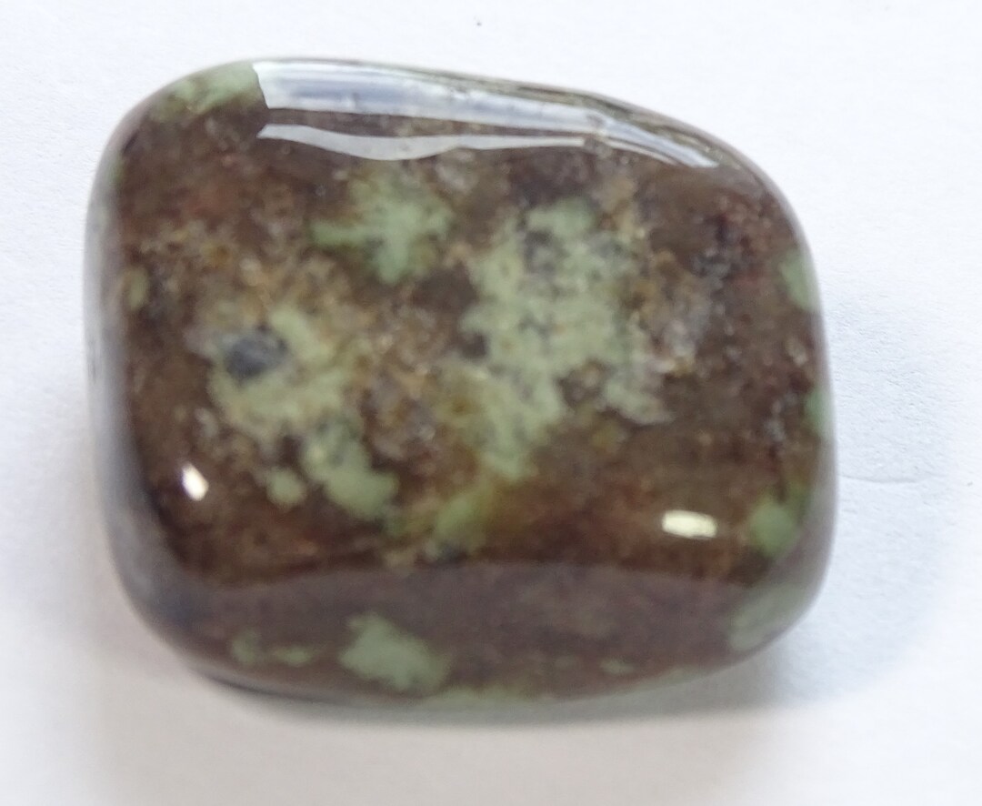 NUNDERITE TUMBLESTONE - Quartz and Epidote - 2.5 X 2.1 Cms 10.67 Gms ...