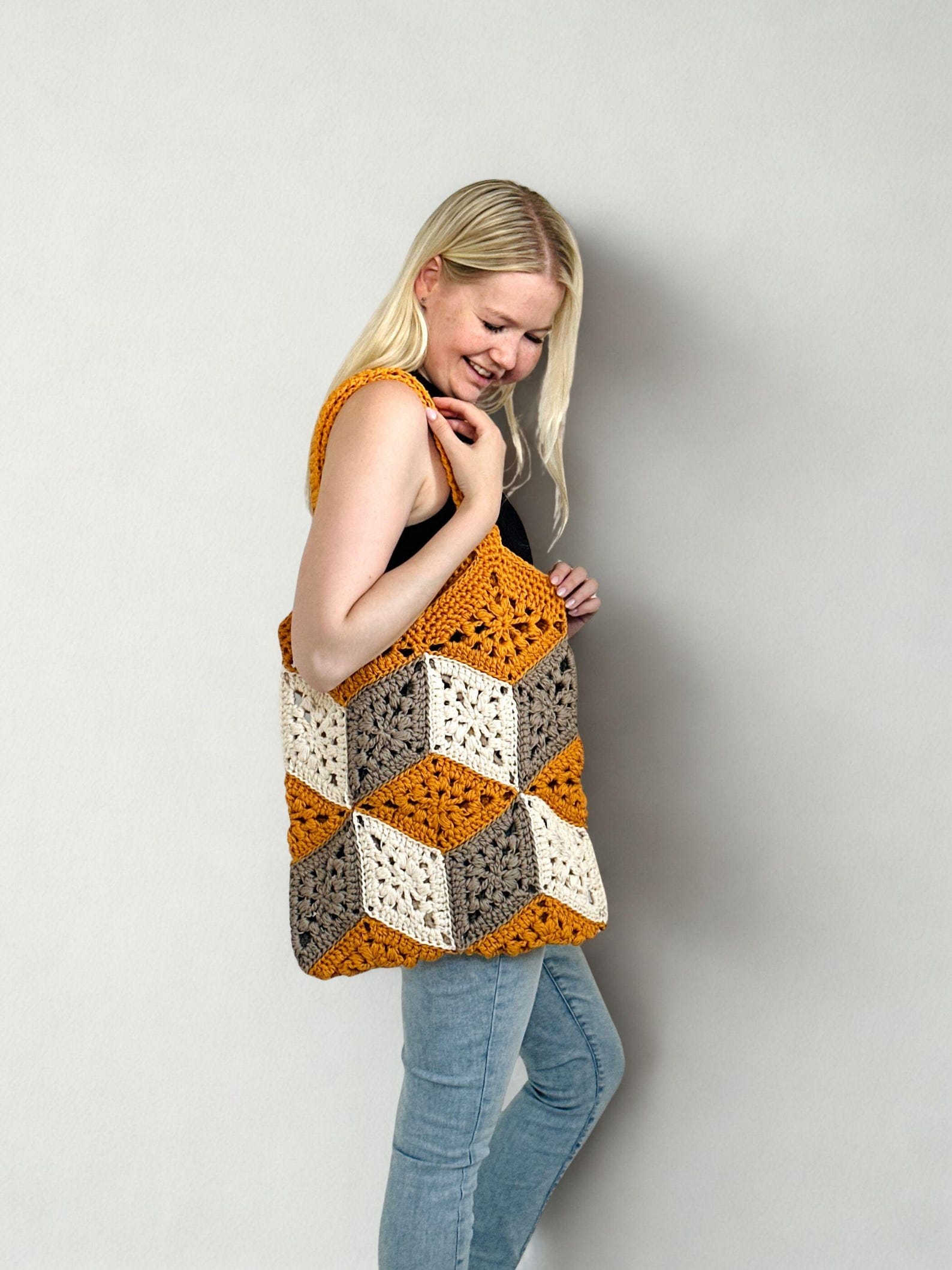 CROCHET PATTERN + VIDEO - 3D Cube Bag With Illusion Effect - Easy ...