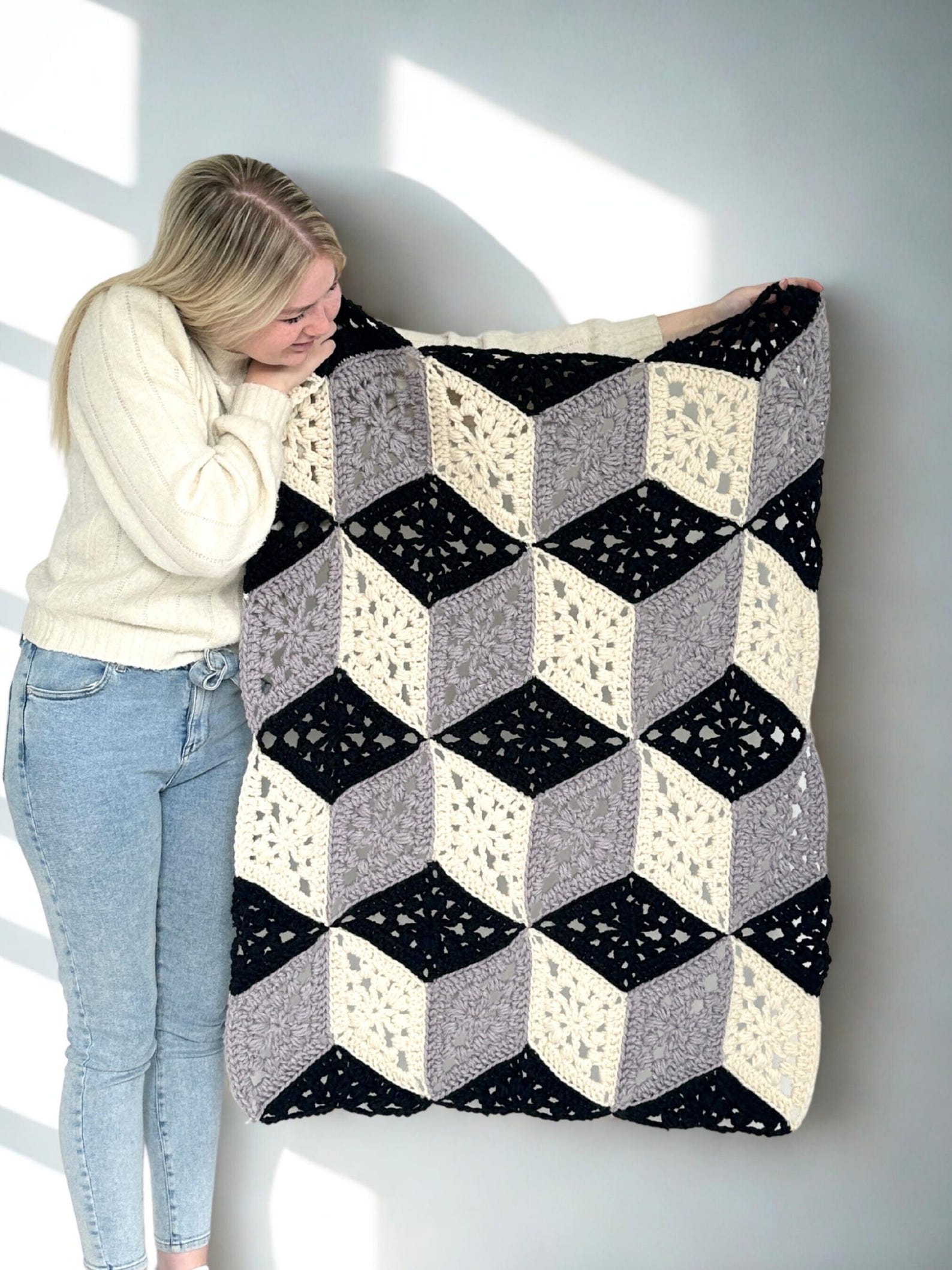 CROCHET PATTERN + VIDEO - 3D Cube Throw - Diamond Blanket / Afghan With ...
