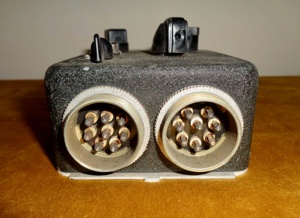 WW2 USAF Aircraft Radio Control Unit C35 / ARR-2A With Mounting Plate ...