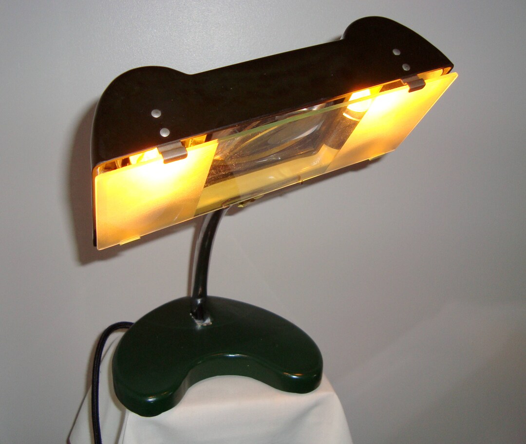 1940s EDL Magnifying Lamp Lens-lite Hawk. Folding Adjustable Desk Lamp ...
