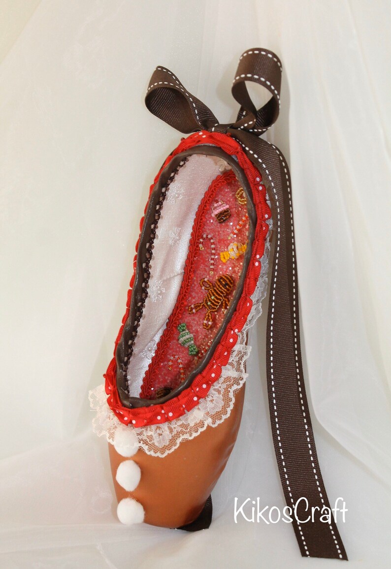 Decorated Pointe Shoe: Nutcrackerkingdom of Sweets - Etsy