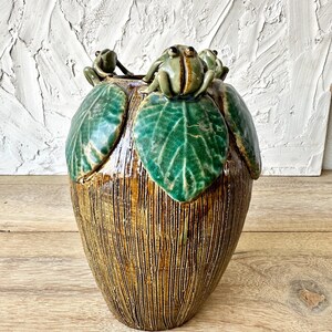 Vintage Hand Thrown Frog Pottery Flower Vase - Etsy