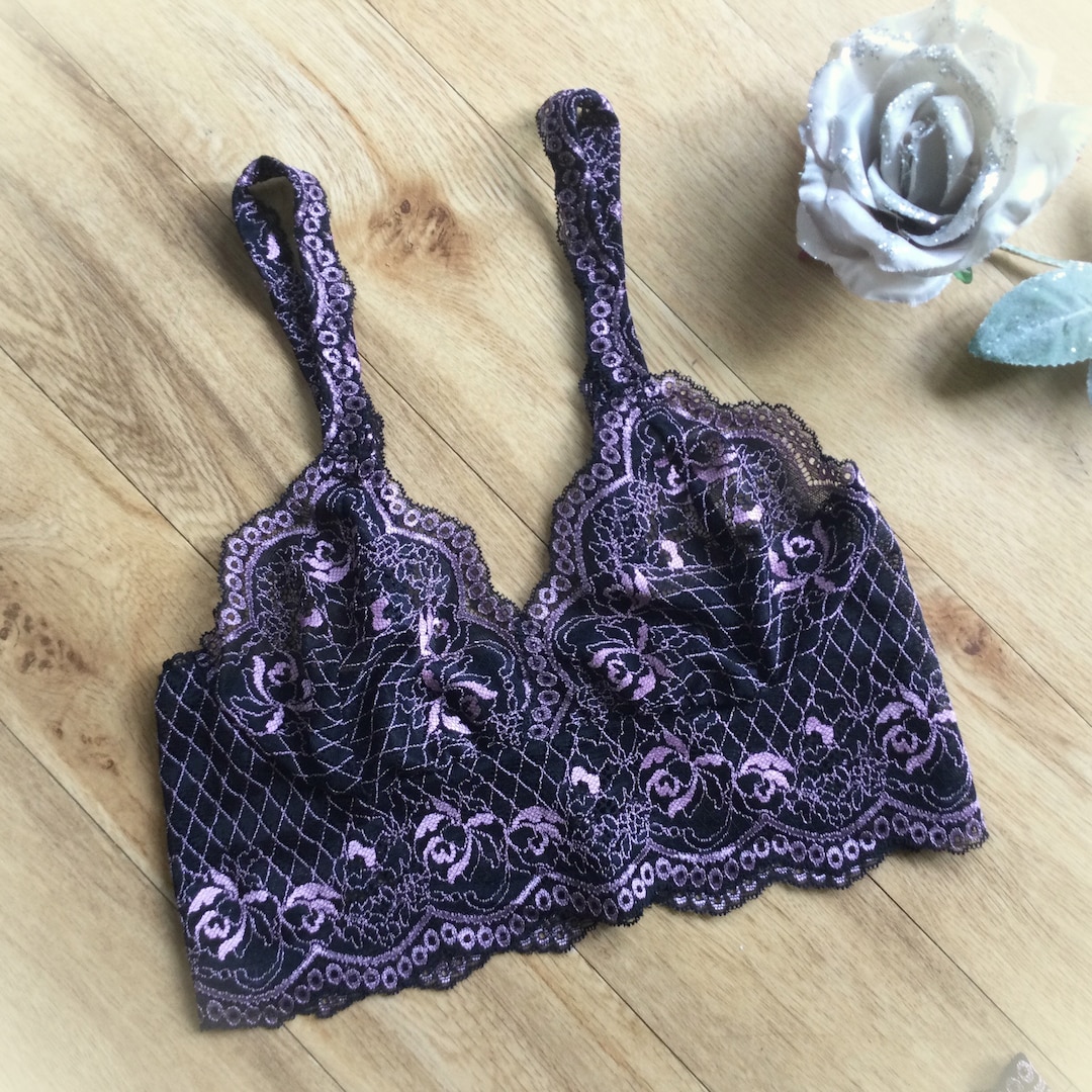Cropped Bralette in Pretty Black and Pink Lace. Soft Pin up Style ...