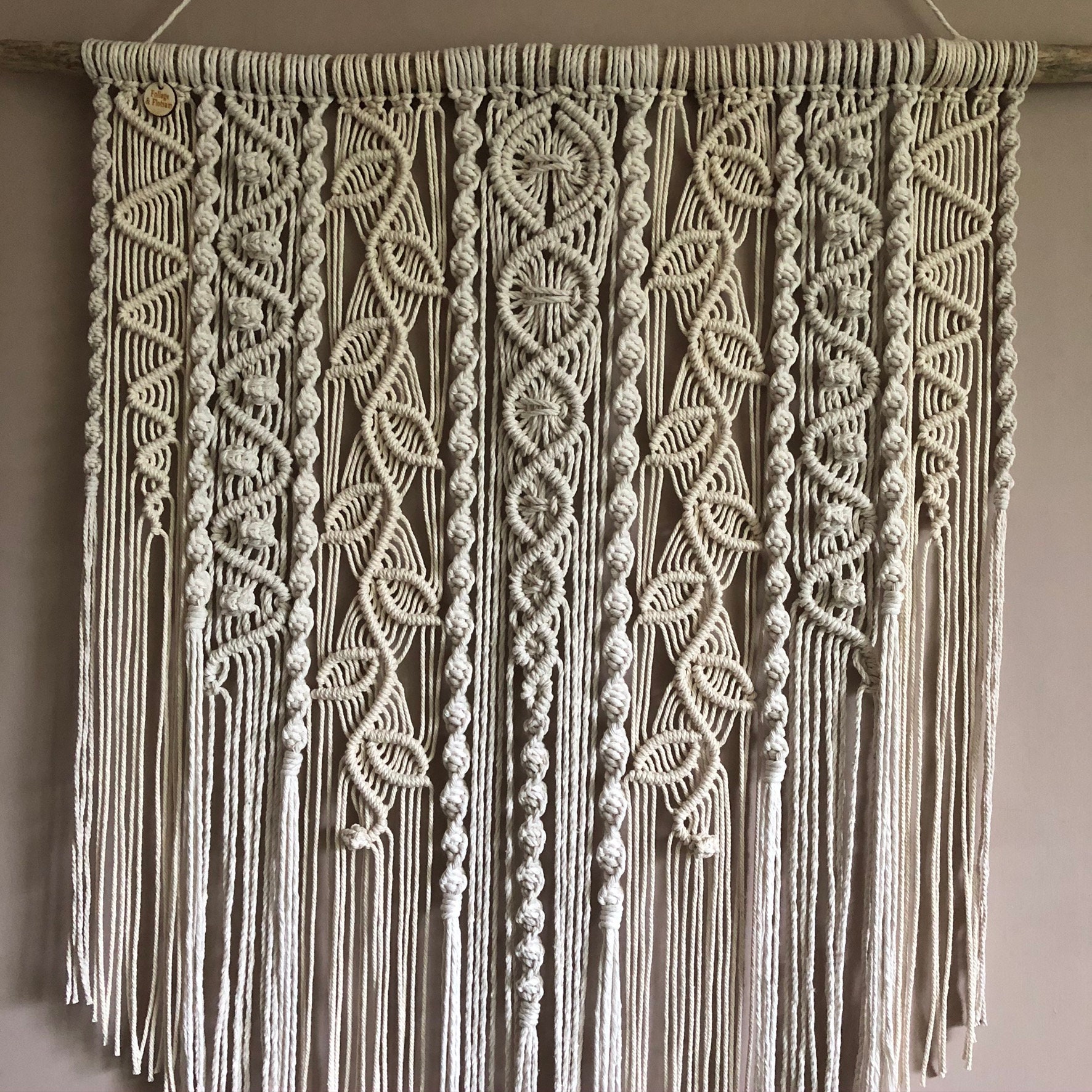 Intricate macrame wall hanging Bohemian woven wall decor - Etsy Nederland