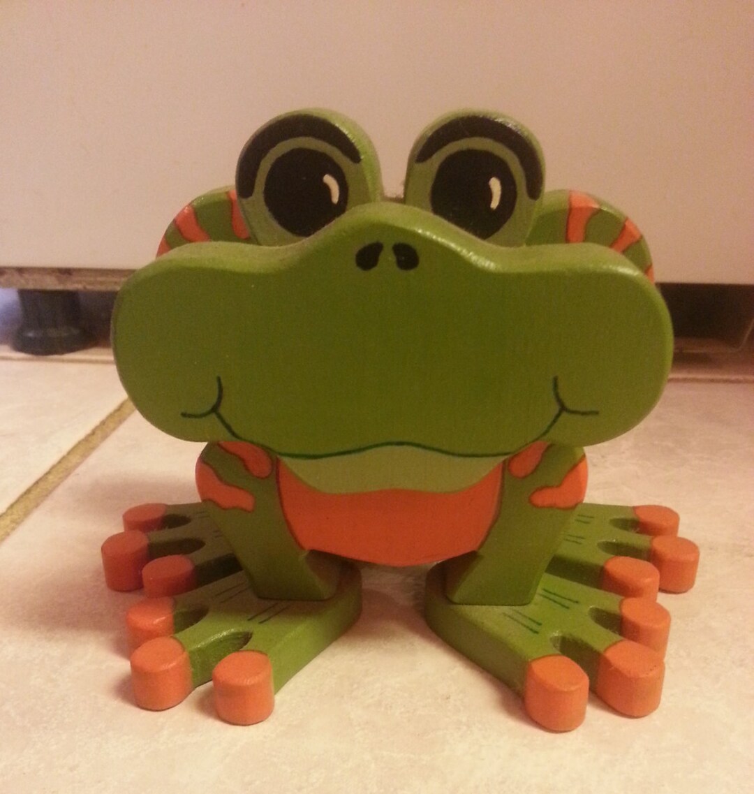 Layered Wooden Tree Frog (medium READY TO SHIP) - Etsy