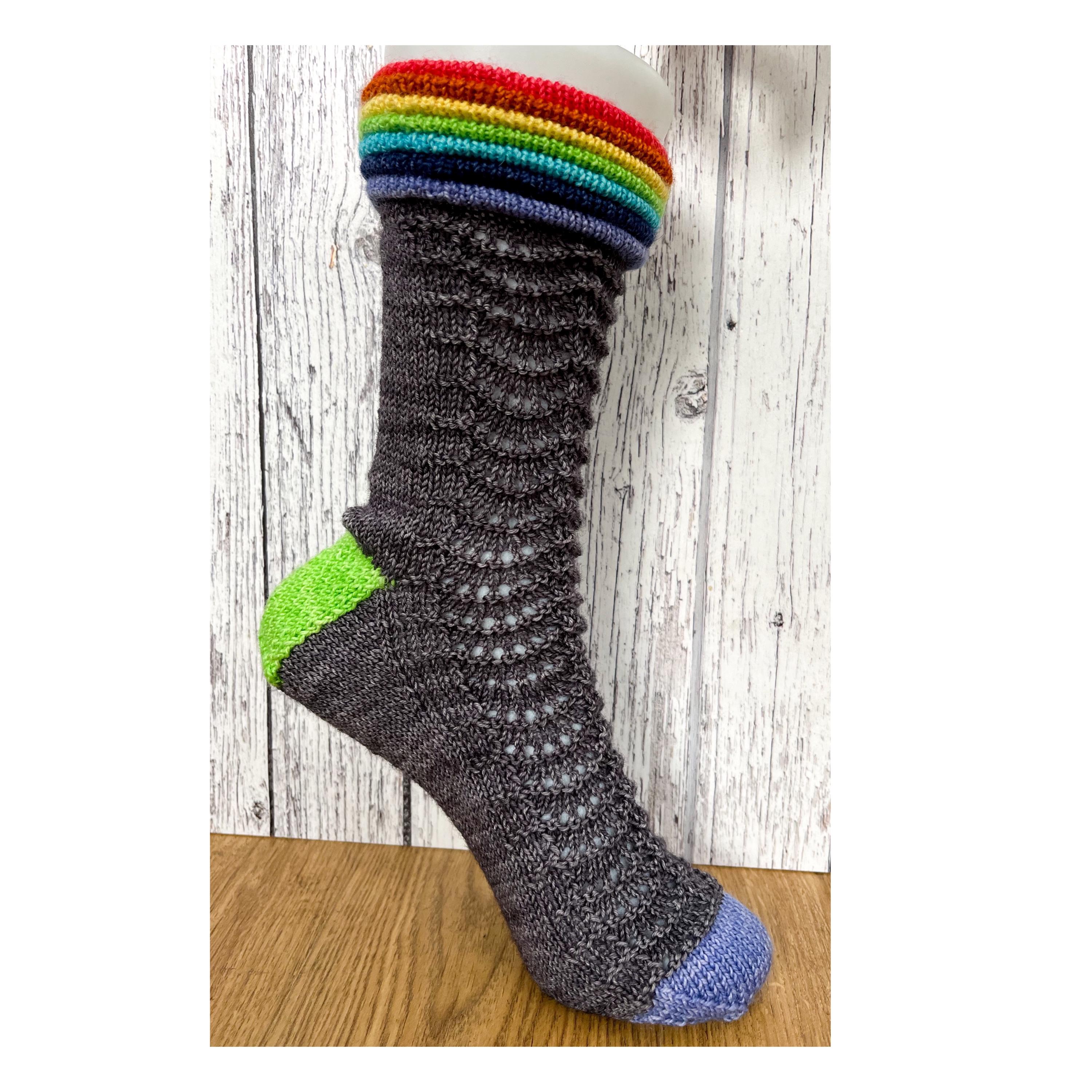 Shoreline Sock Pattern, PDF Download, Cuff Down Wave Sock Pattern ...