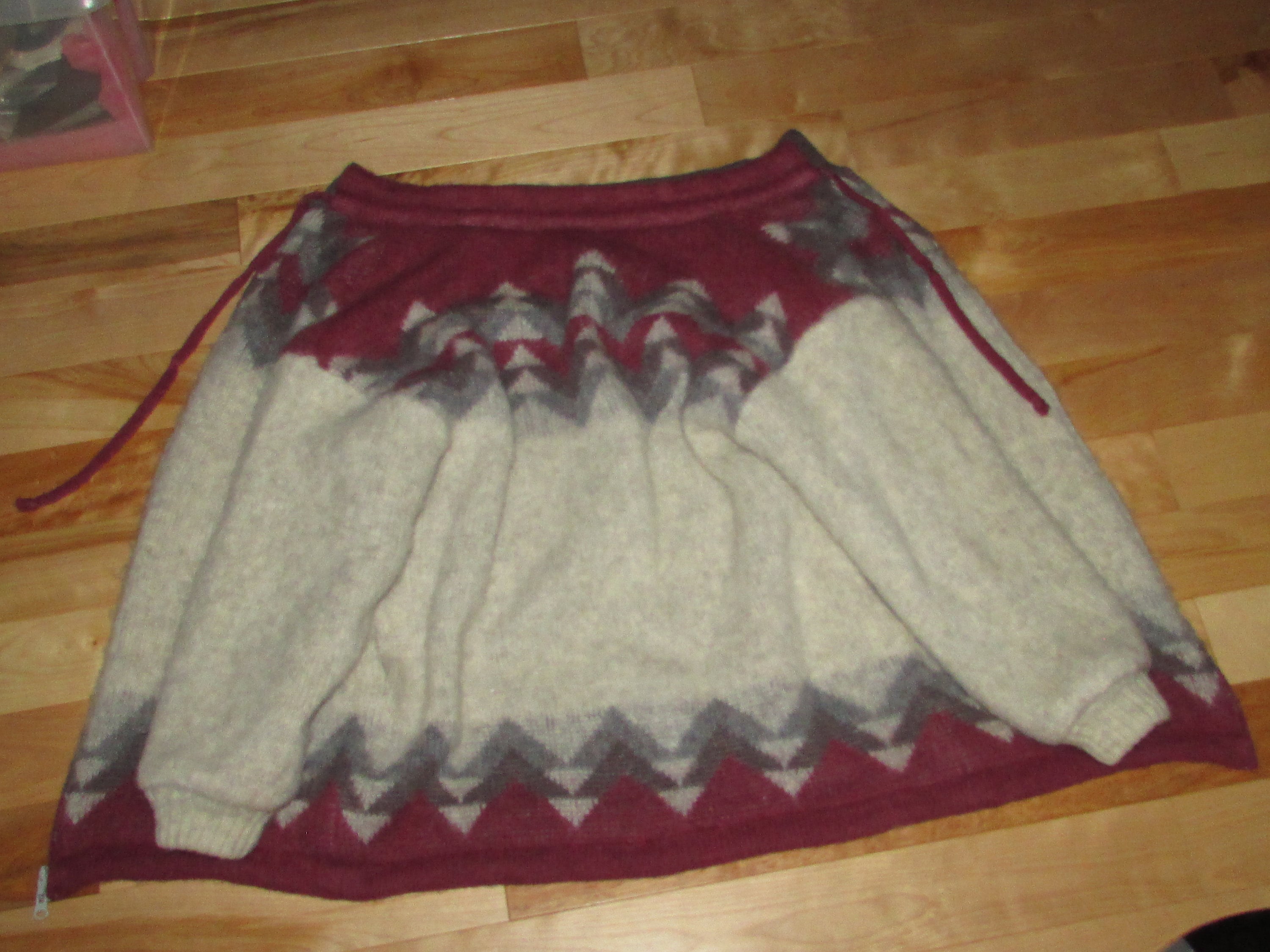 Vtg Alafoss Icewool Multicolor Lined ICELAND Woman Sweater/very ...