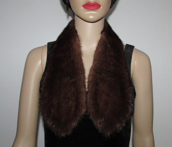 Vintage beautiful dark brown mink collar/ beau collet… - Gem