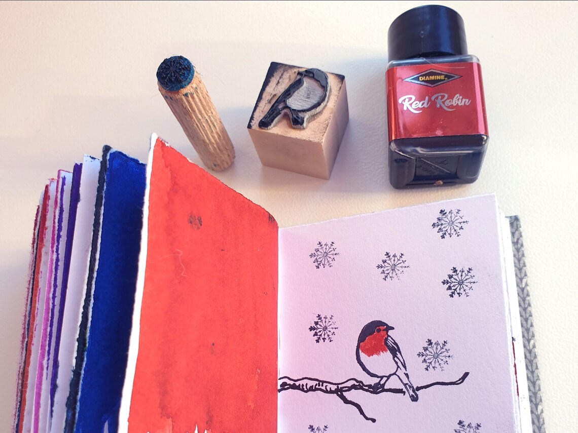 Robin Stamp Small Bird Stamp in Two Sizes to Decorate Your - Etsy