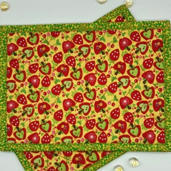 Strawberry Mug Rug - Etsy