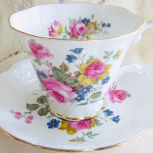 Royal Albert Pink Roses and Flowers Tea Cup and Saucer, Vintage Bone ...