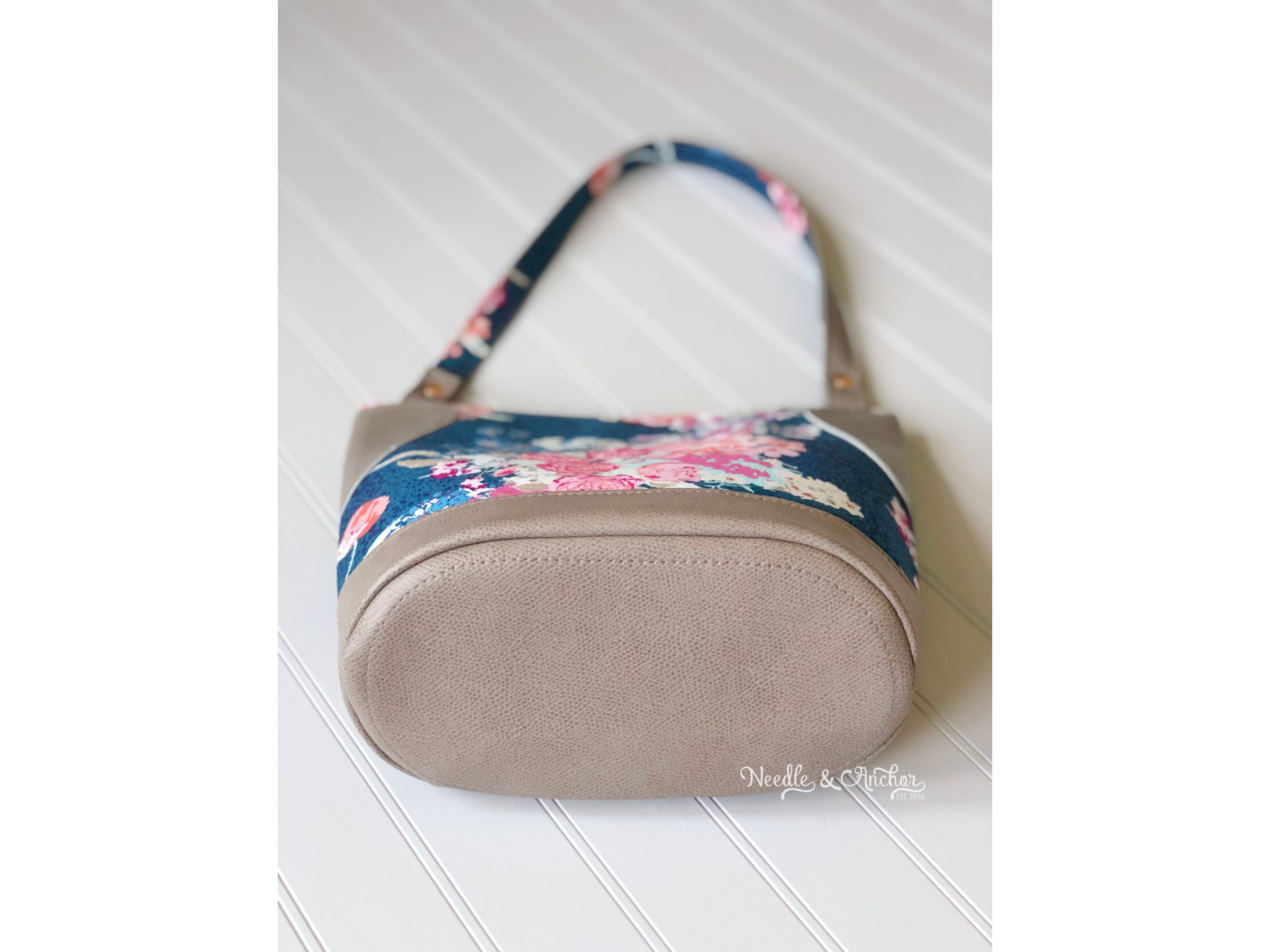 PDF Sewing Pattern - Boardwalk Bucket Bag - 2 Sizes - W/ Bonus Recessed ...