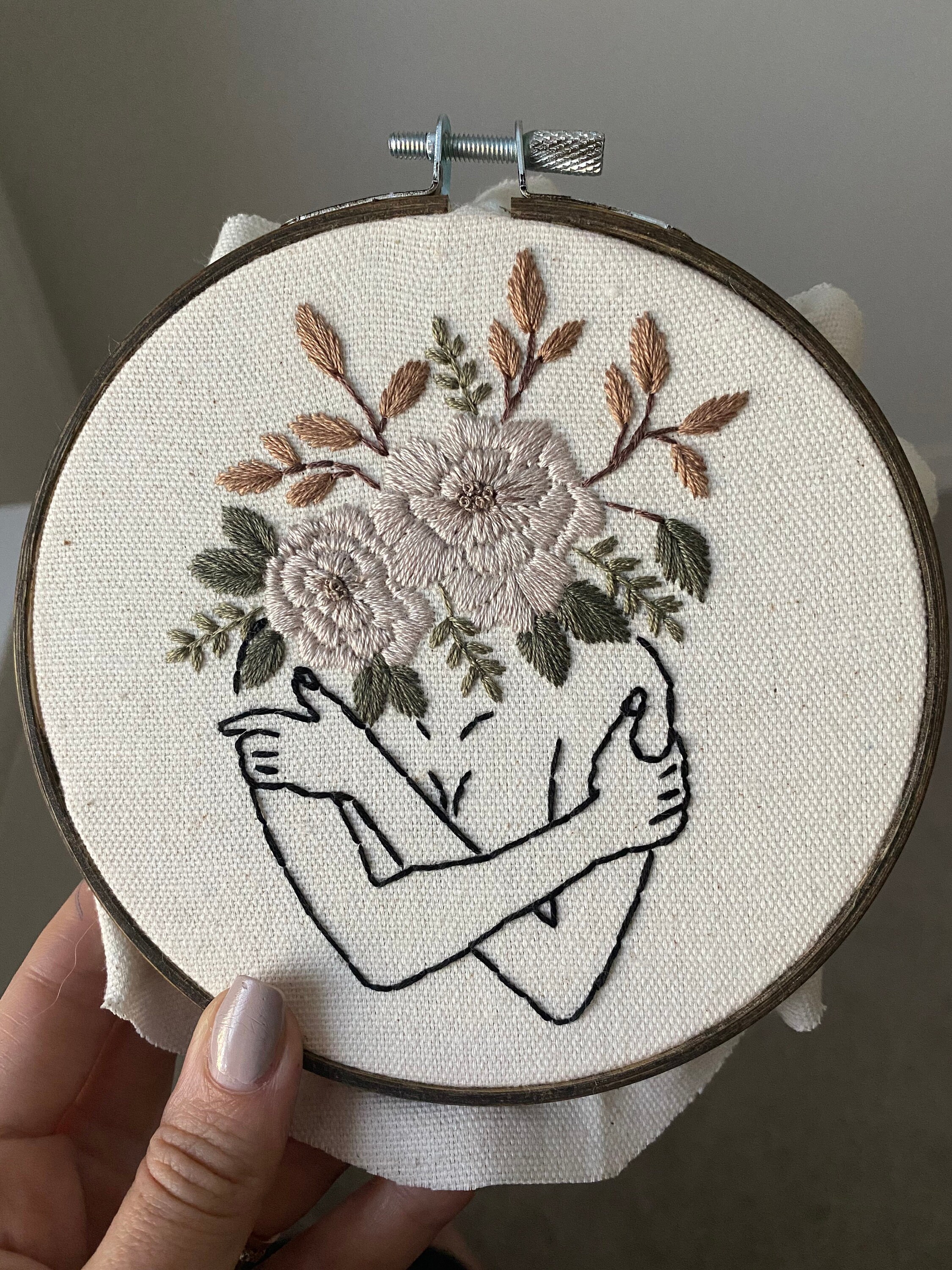 Beginner's Embroidery Kit - Boho Flower Head Woman Embroidery Hoop Kit ...