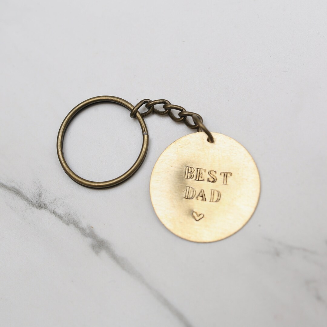 Best Dad Keychain - Custom Personalized Stamped Metal Disc - Father's ...