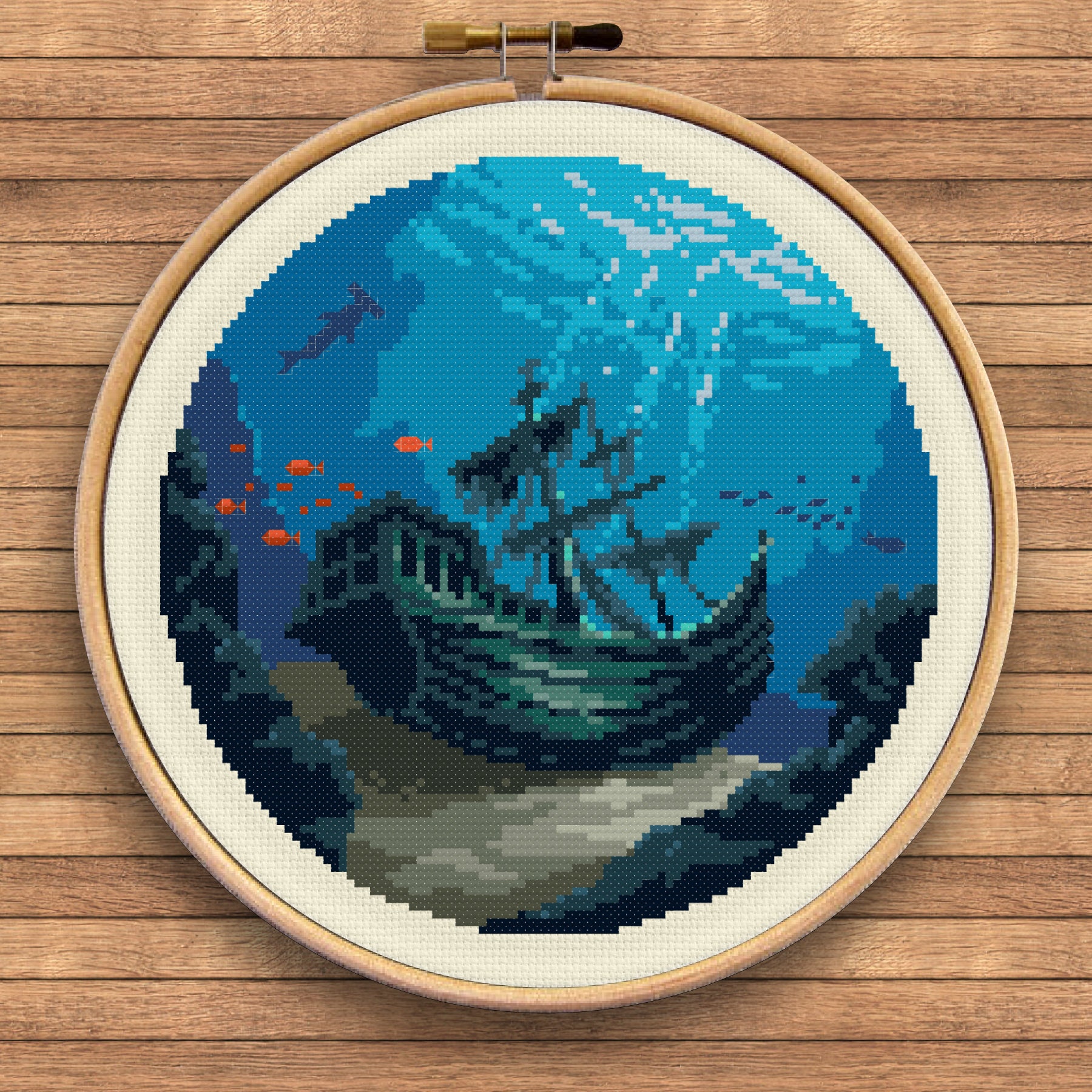 Underwater: Shipwreck 054 Sunny Cloud Studio Modern Counted Cross ...