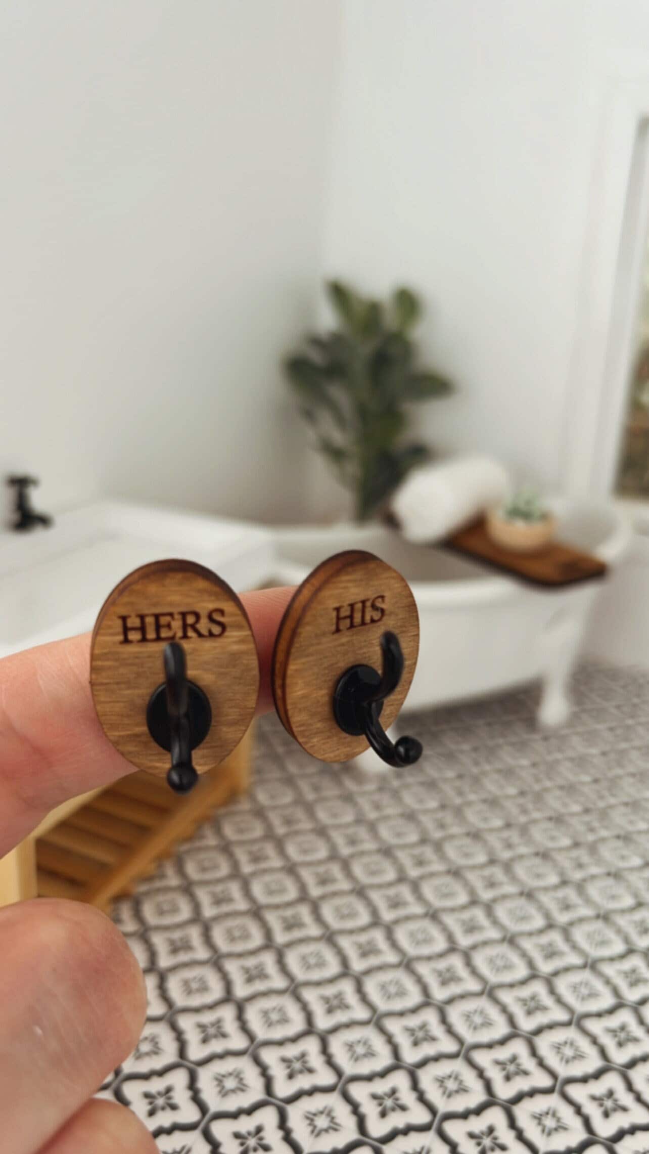 Dollhouse Bathroom Wall Hooks, Dollhouse Decor, 1:12 Scale, Modern ...