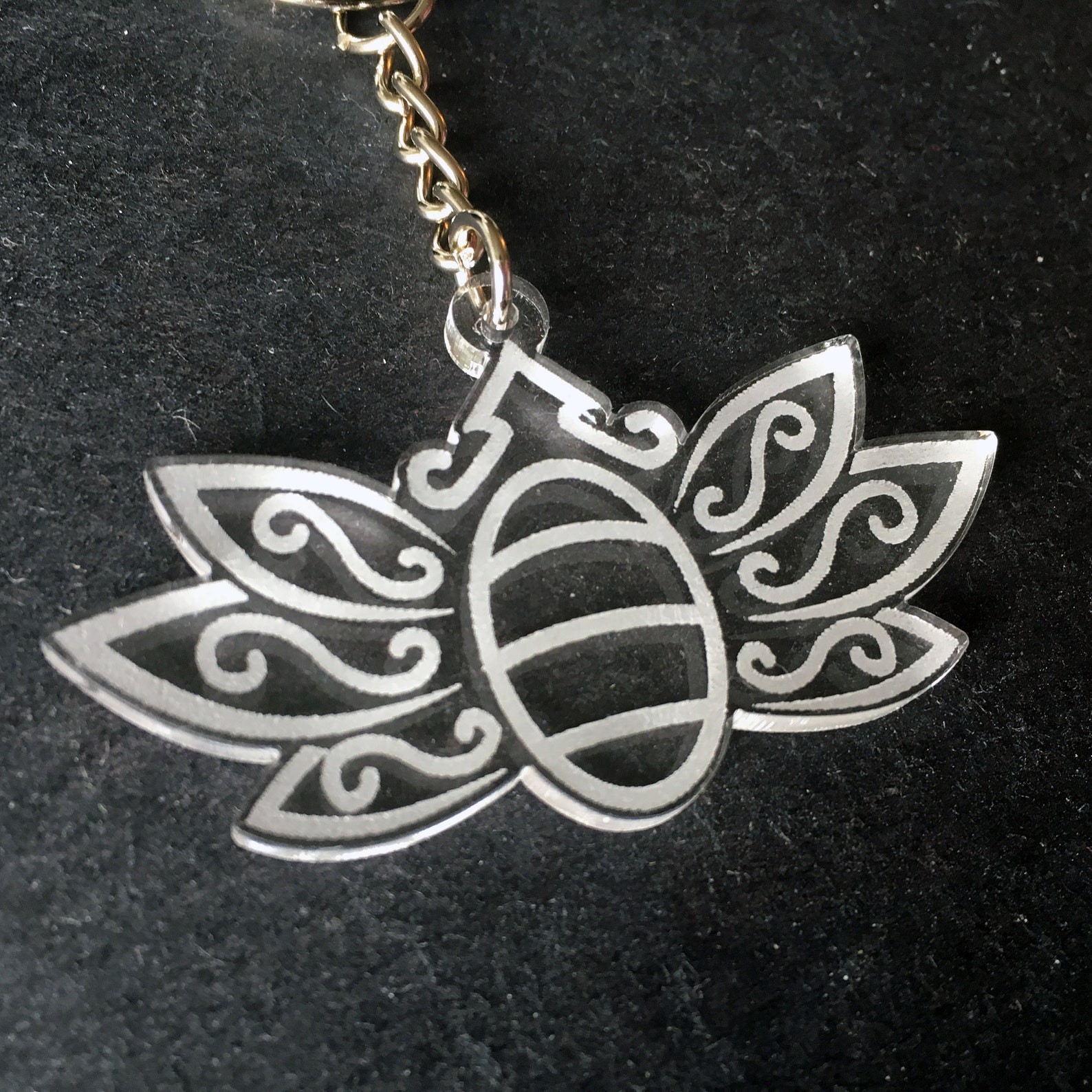 Hallownest Symbol Keychain, Charm, or Necklace || Hollow Knight ...