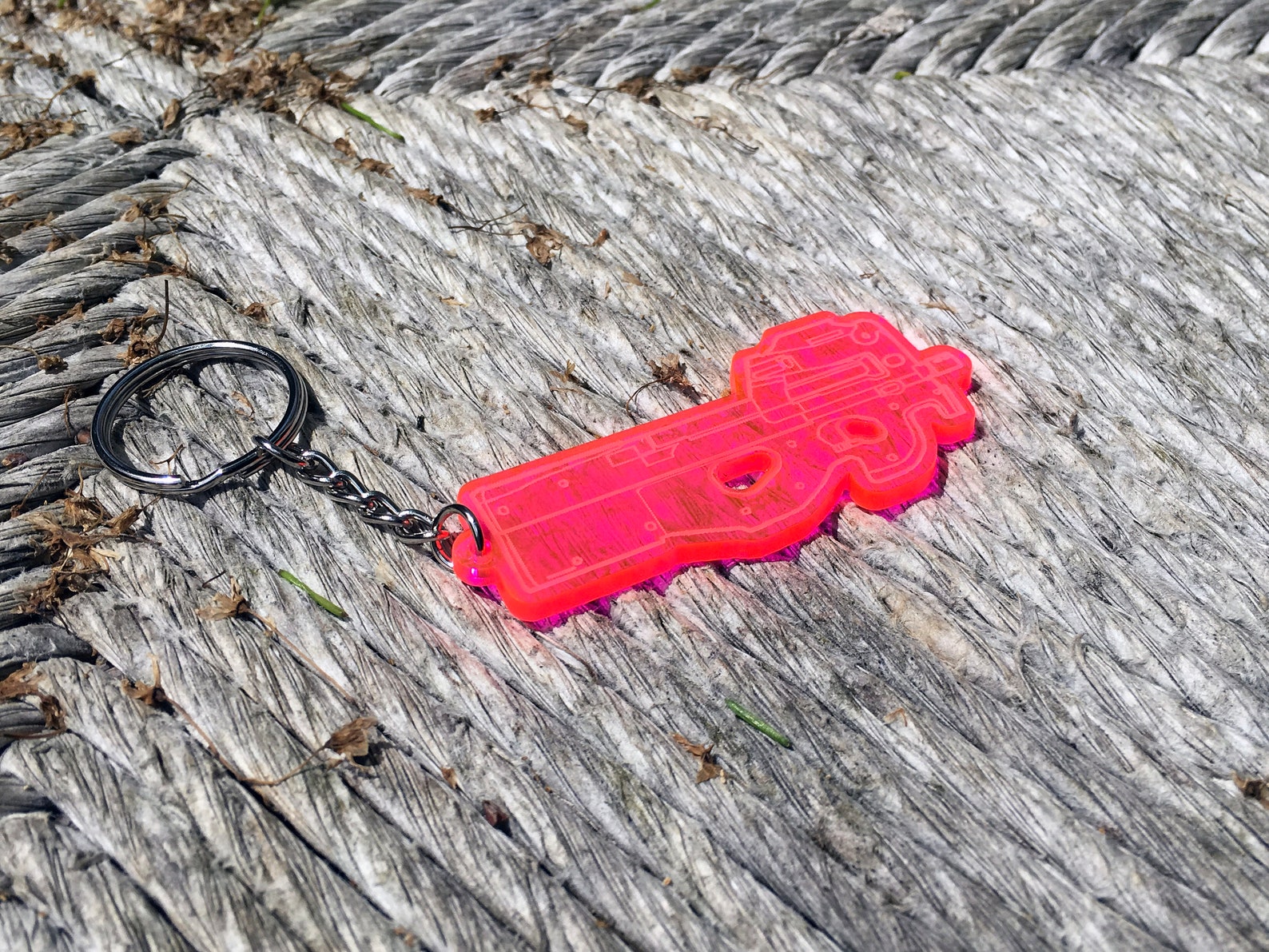 Pink P90 Keychain Charm or Necklace FN P90 P-chan - Etsy Canada