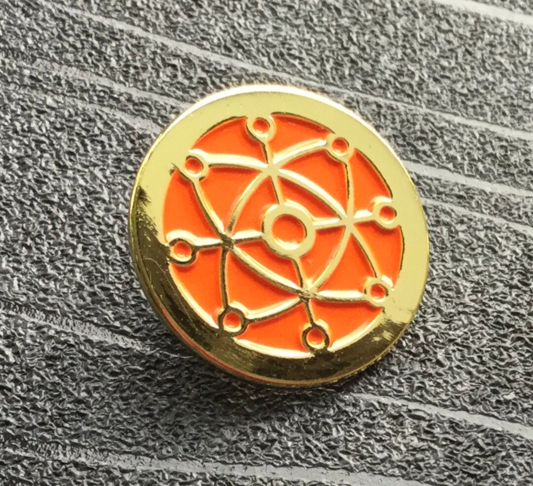 Alien USCSS Nostromo Weyland Yutani Crew Uniform Navigation Officer Pin ...