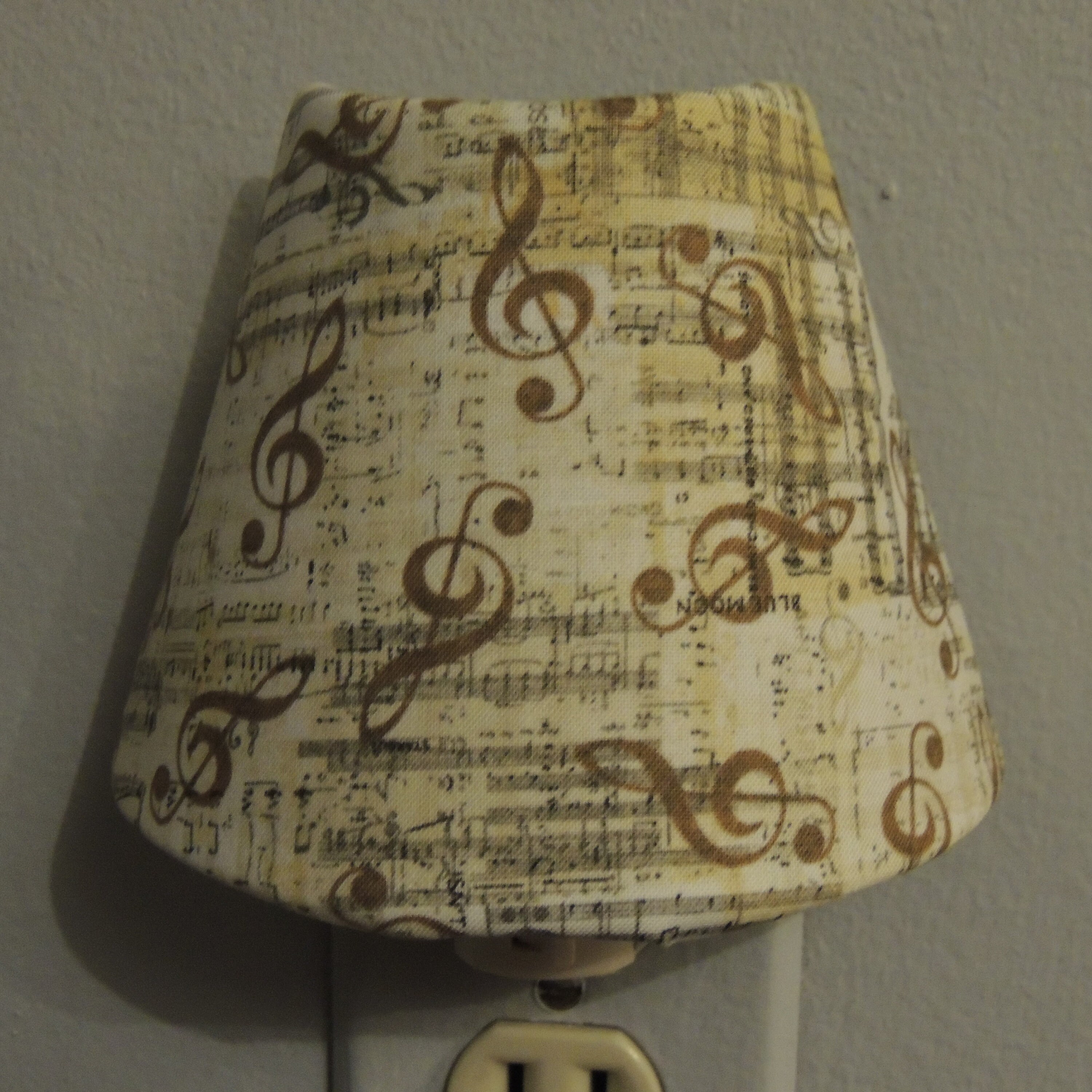 Sheet Music Night Light and Treble Clef W/ Shade and on & off Switch 5 ...