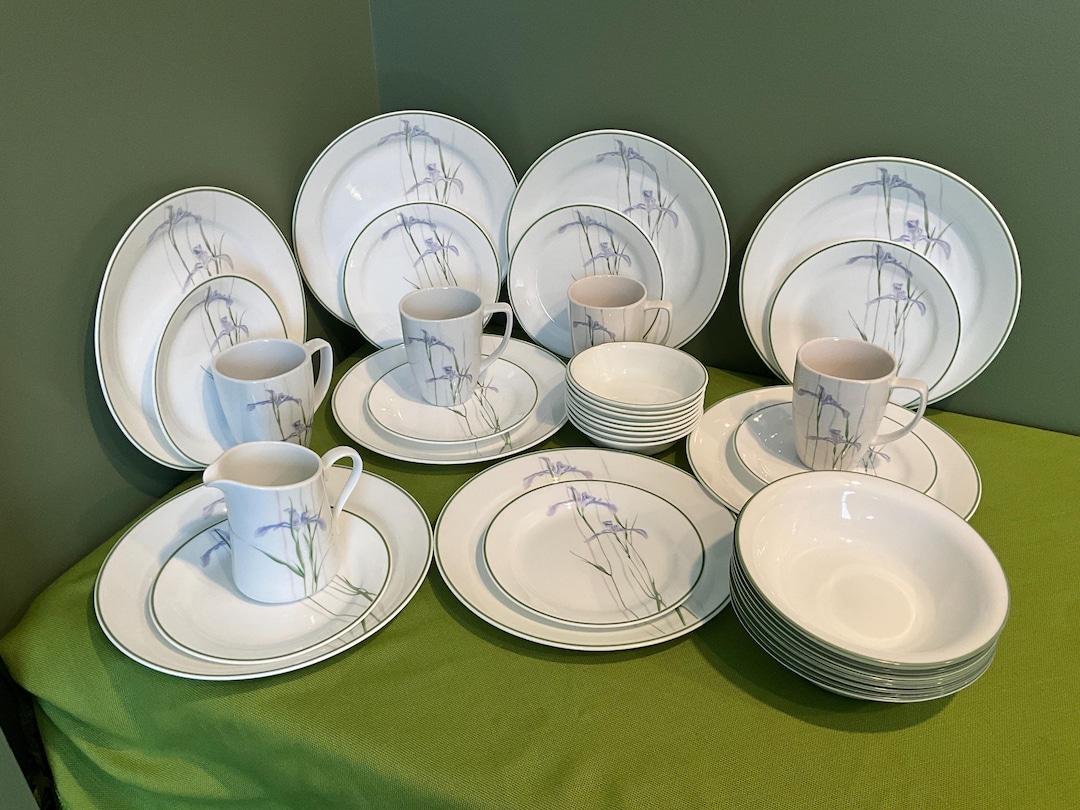 Vintage Corning Ware, Shadow Iris Pattern Dinnerware Dishes, Service for Eight. - Etsy