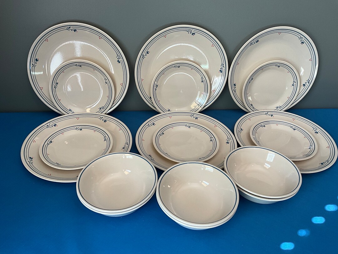 Vintage Corelle by Corning 18 Piece Dinnerware Set, Service for 6 ...