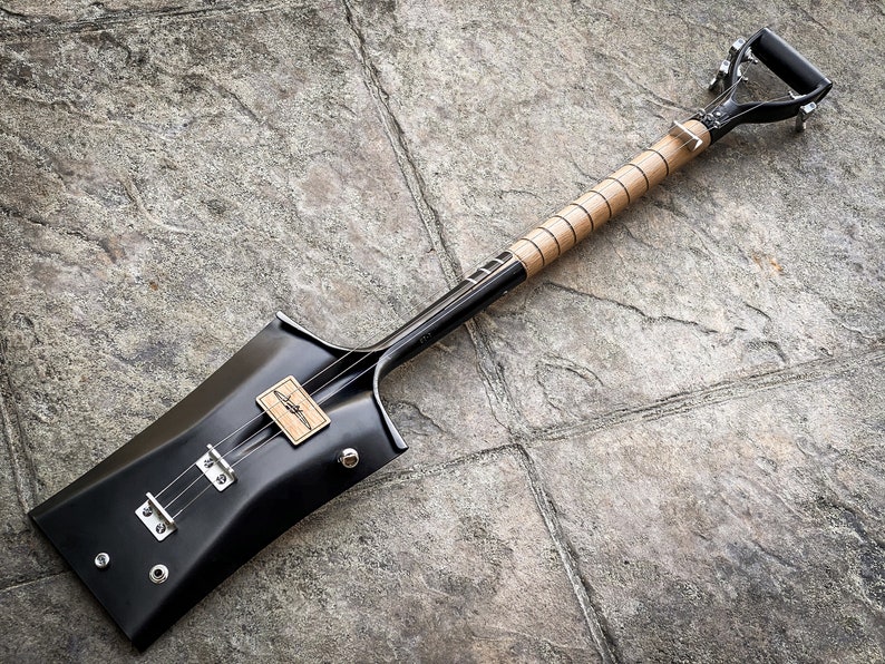 3-STRING SHOVEL GUITAR! Ready-to-ship Justin Johnson Signature Shovel ...