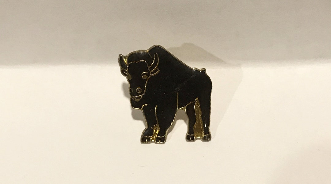 COOL! Black Angus Bull Vintage 80s Retro Metal Pin Throwback Pinback ...