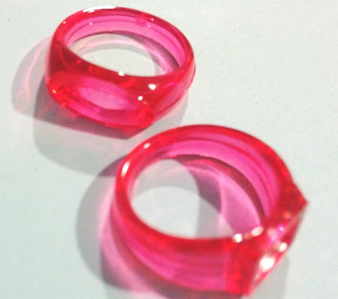 Vintage Toy Rings Lot of 60 Pieces Gum Ball Machine Plastic Kid's ...