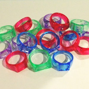 Vintage Toy Rings Lot of 60 Pieces Gum Ball Machine Plastic Kid's ...