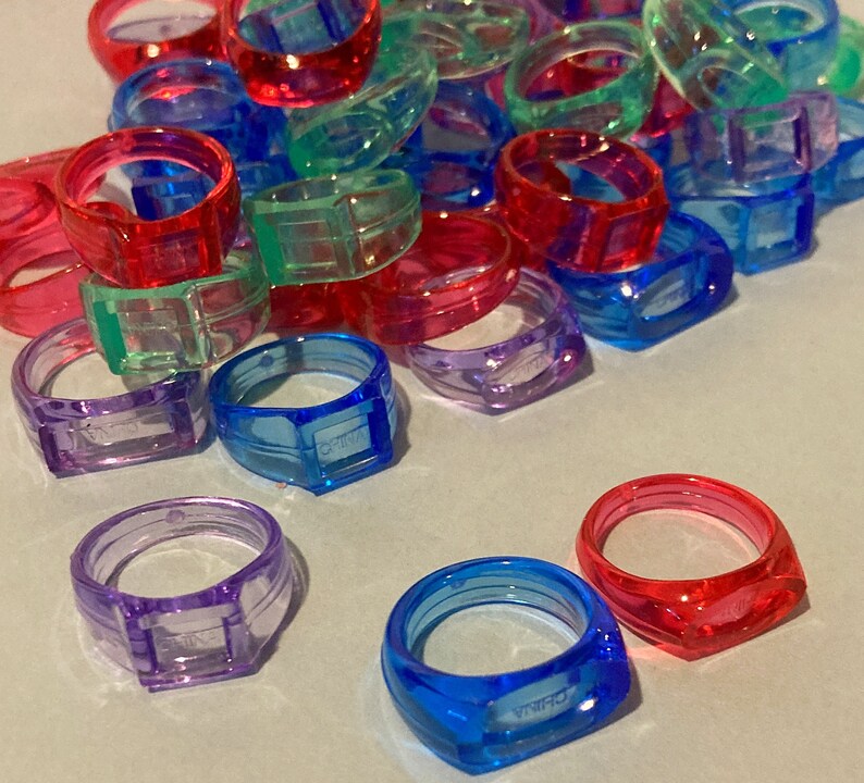 Vintage Toy Rings Lot of 60 Pieces Gum Ball Machine Plastic Kid's ...