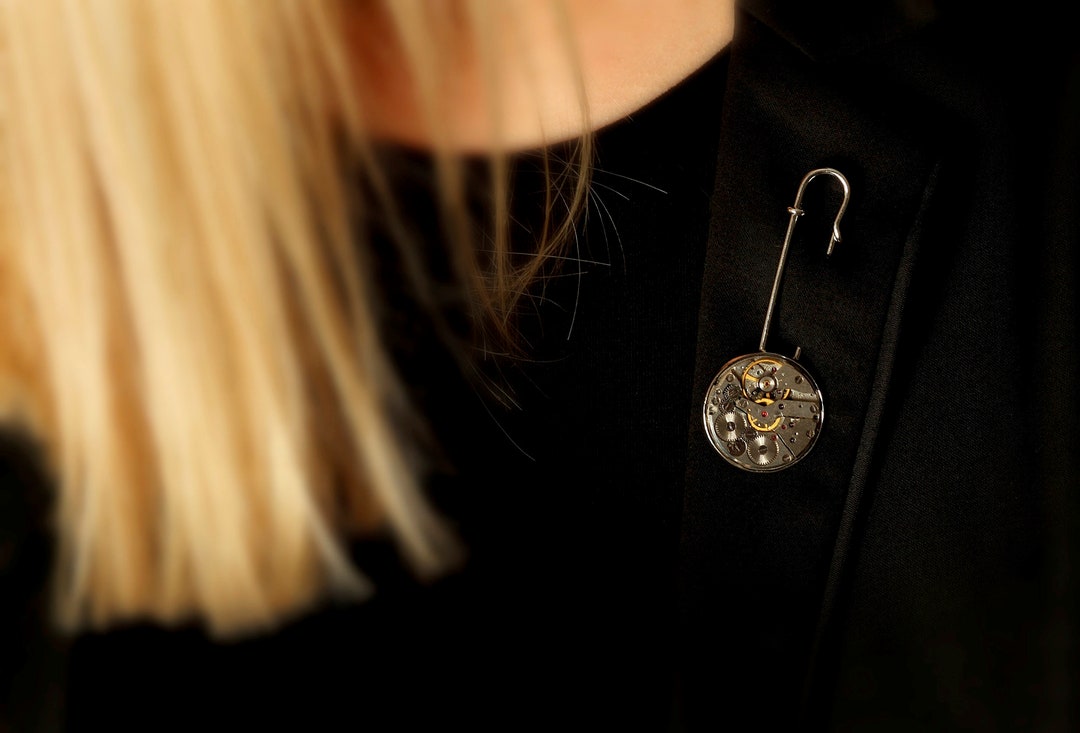 Watch Movement Pin With 25mm Movement, Vintage Steampunk Hand Made ...